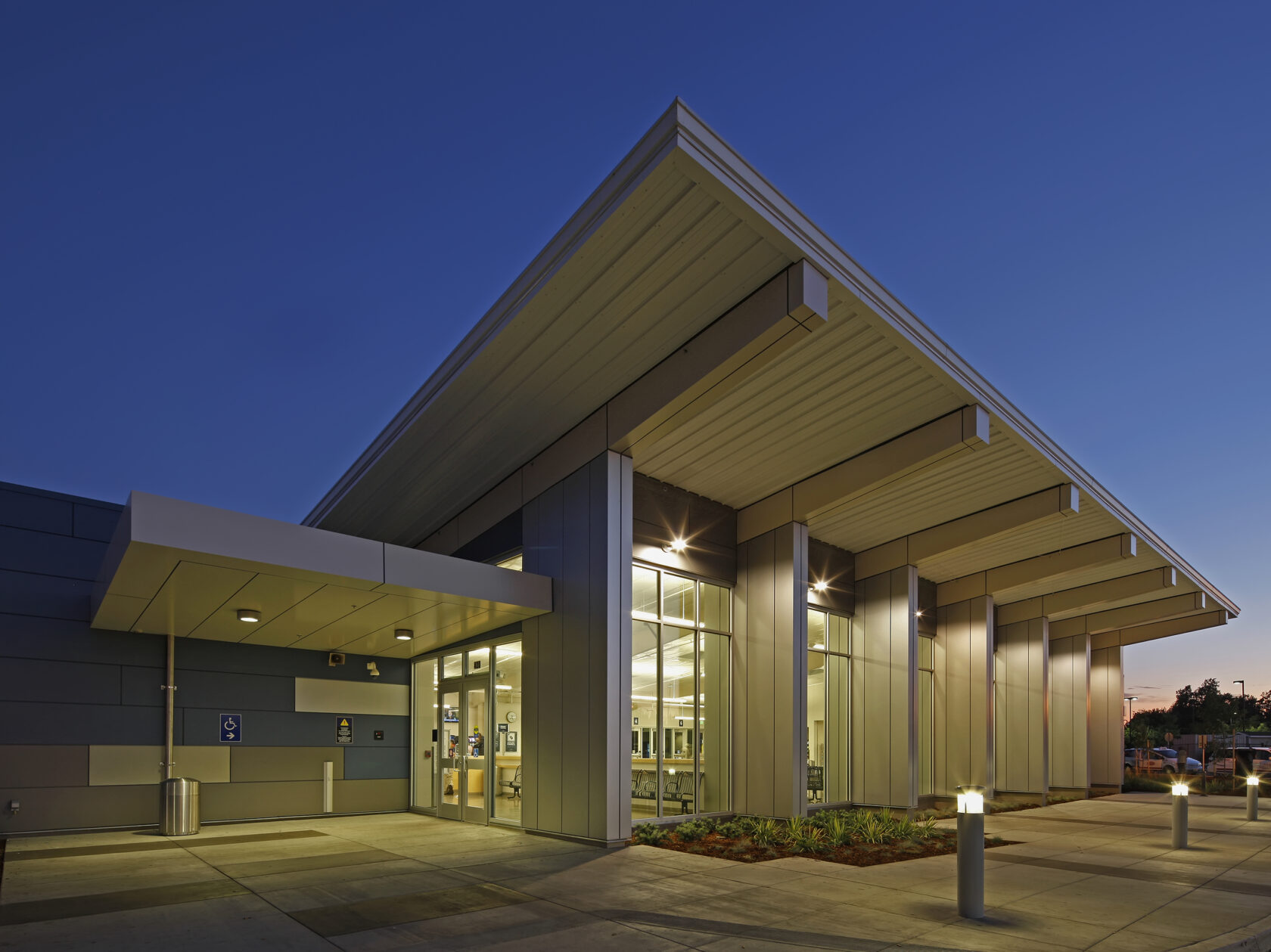 Greyhound Bus Terminal (Sacramento) • Mogavero Architects